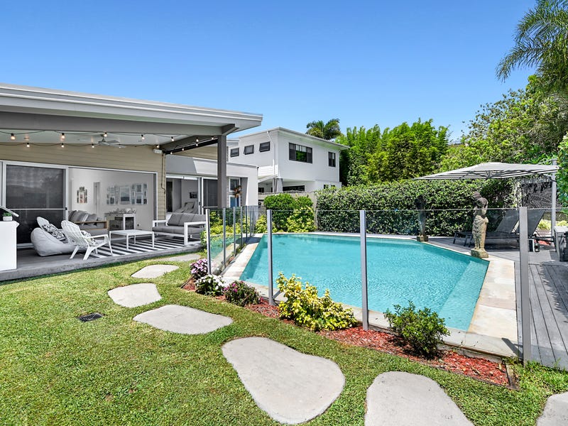 16 Reynolds Avenue, Labrador, Qld 4215 - Property Details