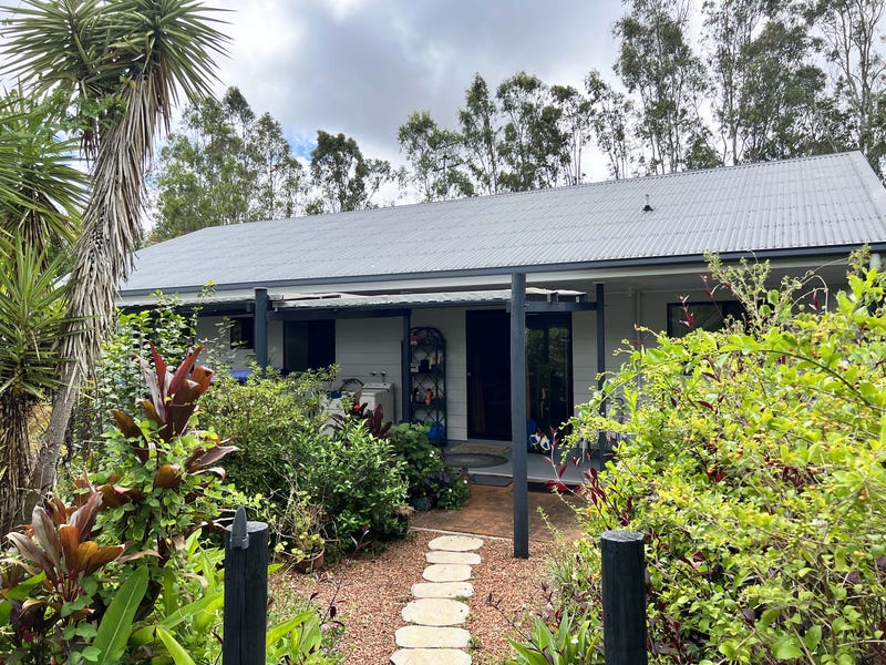 21 Western View Crescent, Millstream, Qld 4888 - Property Details