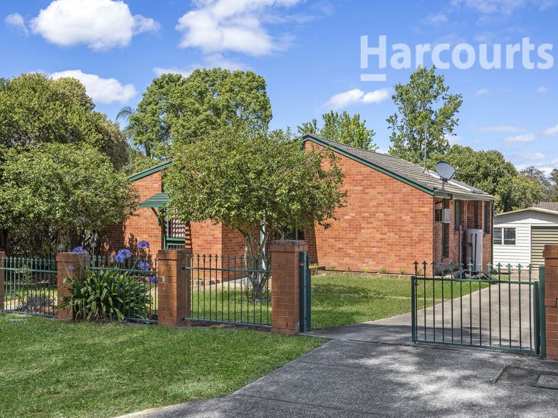 11 Moonbria Place, Airds, NSW 2560 - Property Details