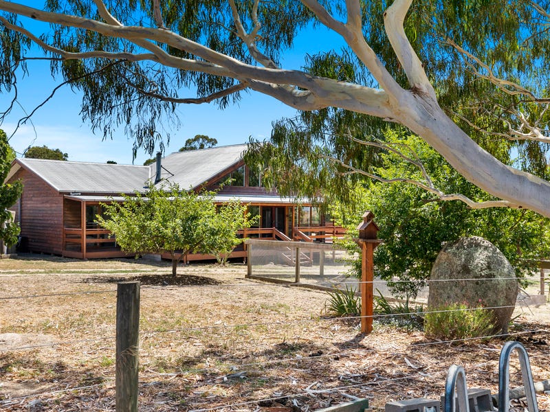 14 Ryan Court, Pyalong, Vic 3521 - Property Details