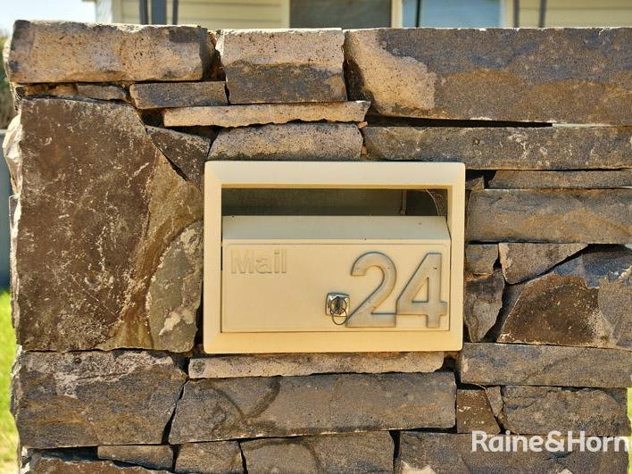 24 Hartley Street, Cowra, NSW 2794 - Property Details