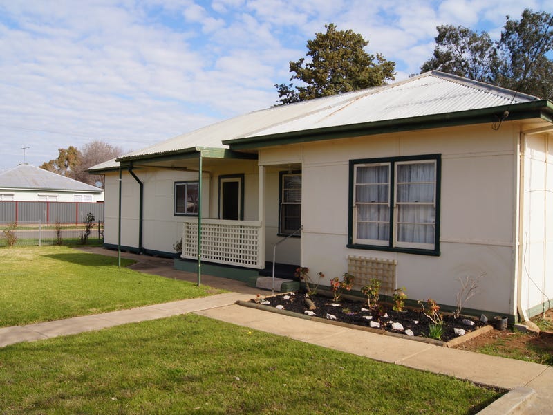 8 Atkinson Street, Finley, NSW 2713 - realestate.com.au