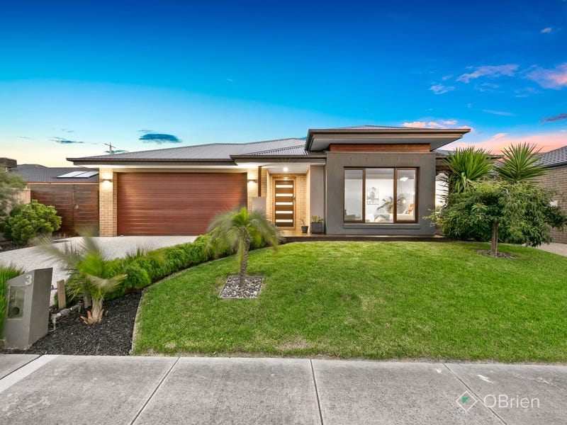 3 Hood Place, Pakenham, Vic 3810 - Property Details