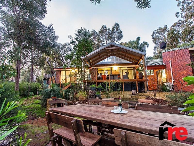 8 Michael Road, Roleystone, WA 6111 - Property Details