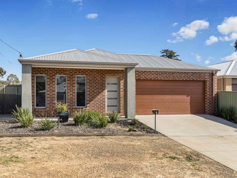 8 Cross Street, Kangaroo Flat, VIC 3555 - realestate.com.au