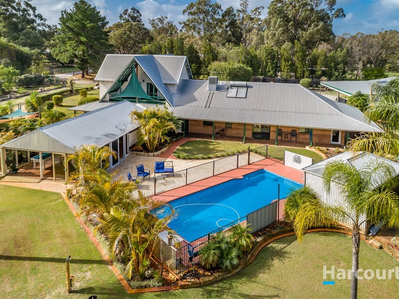 15 Aveley Road, Belhus, WA 6069 - Property Details