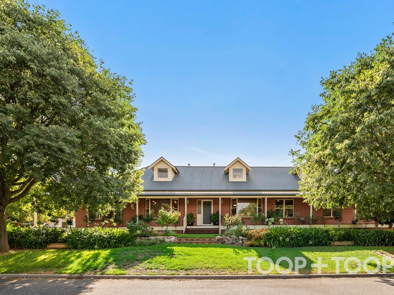 18 Broughton Place, Greenwith, SA 5125 - Property Details