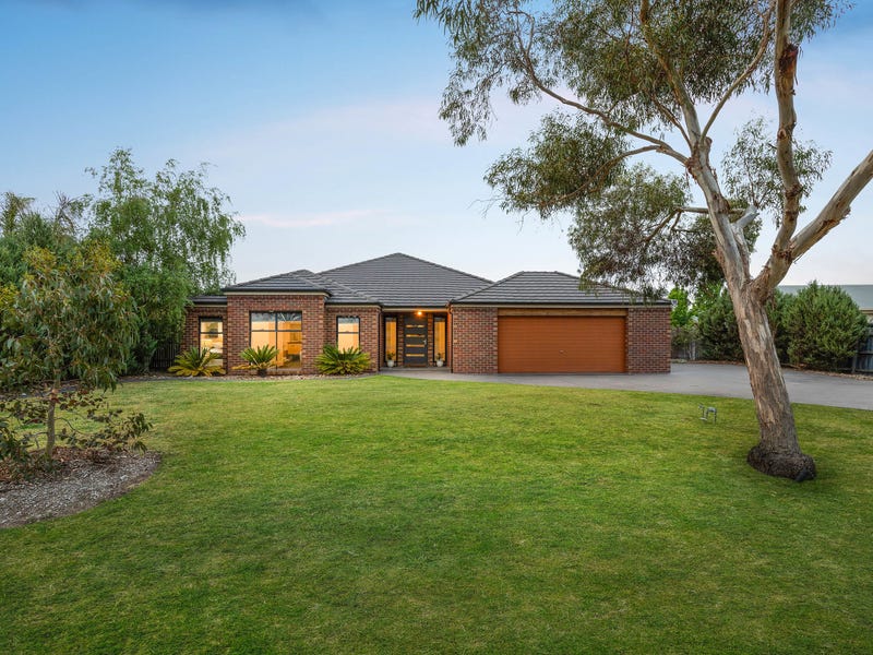 94 The Skyline, Sunbury, Vic 3429 - Property Details