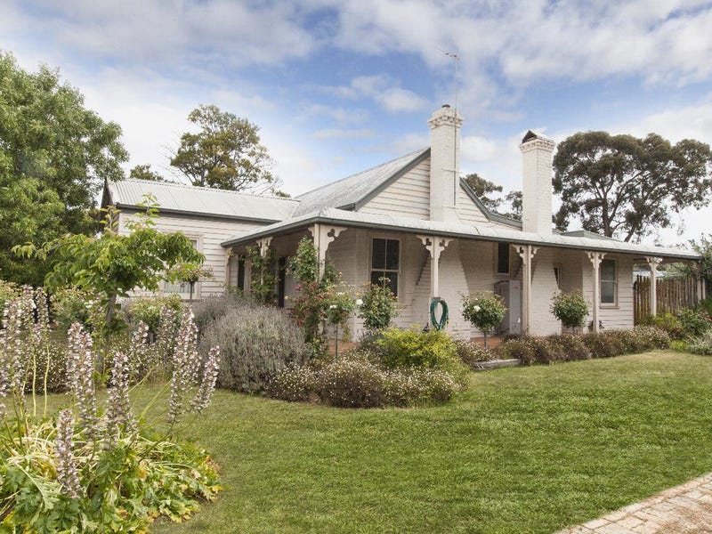 13 Queen Street, Ararat, VIC 3377 - realestate.com.au