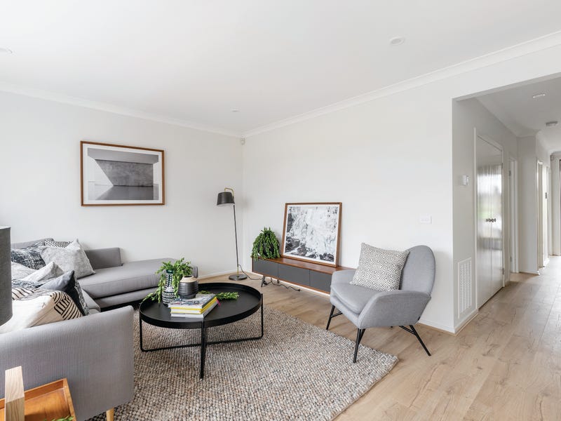 12 Ritchie Circuit, Tarneit, Vic 3029 - Property Details