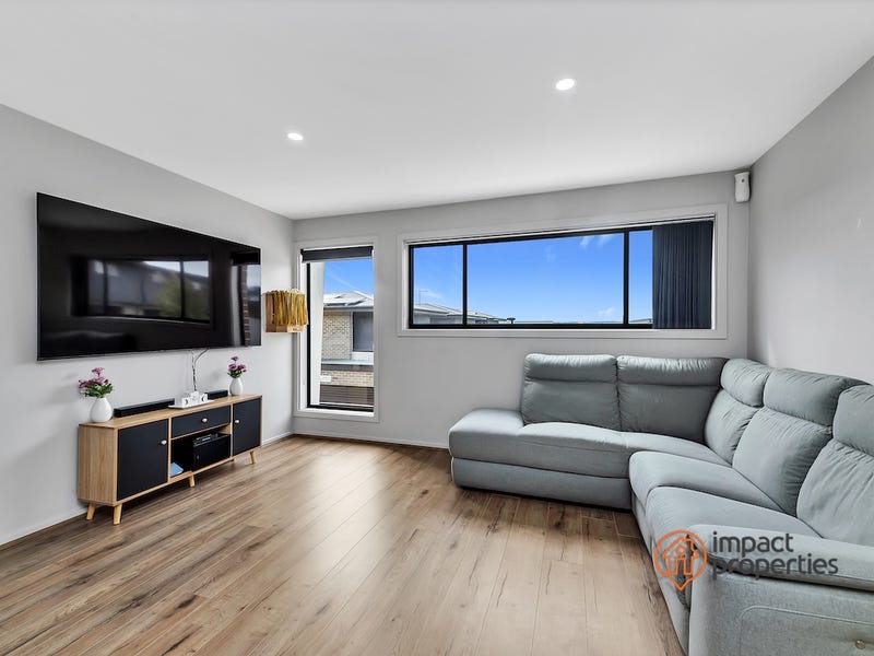 8/1 Bon Scott Crescent, Moncrieff, ACT 2914 - Property Details