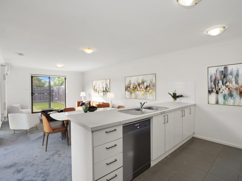 8 Stang Place, MacGregor, ACT 2615 - Property Details