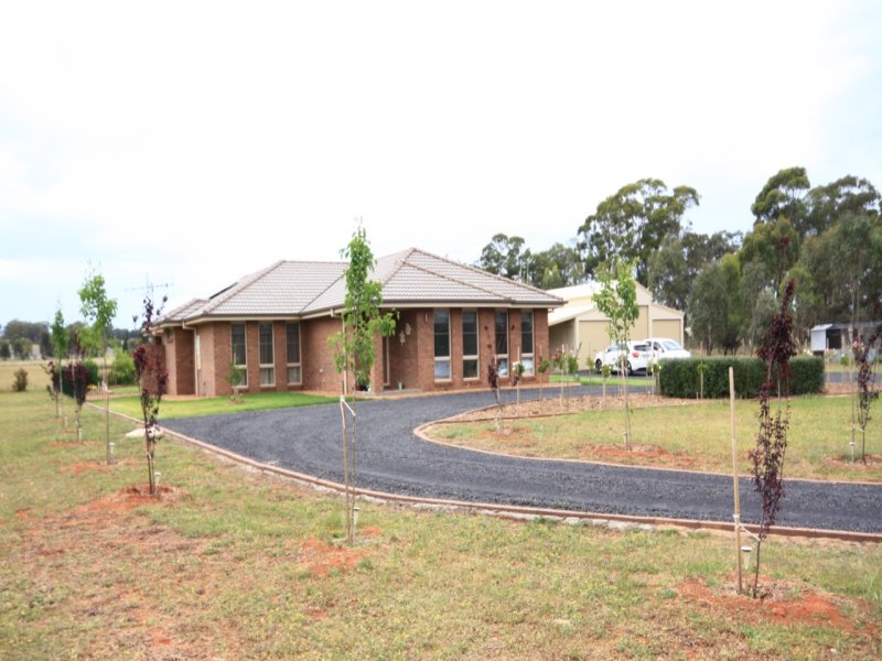 2 Torryburn Way, Dubbo, NSW 2830 - Property Details