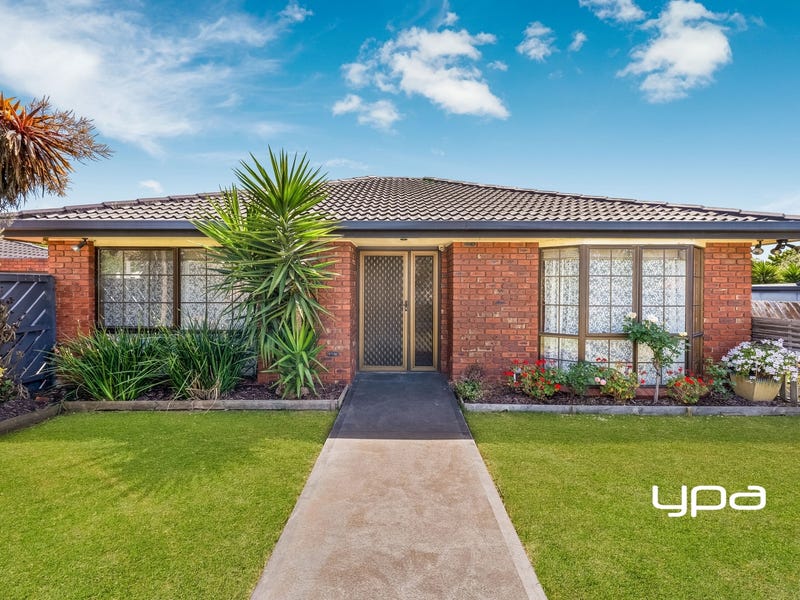 4/2 Cornish Street, Sunbury, Vic 3429 - Property Details