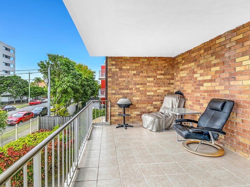 3/28 Hunter Avenue, Labrador, Qld 4215 - Property Details