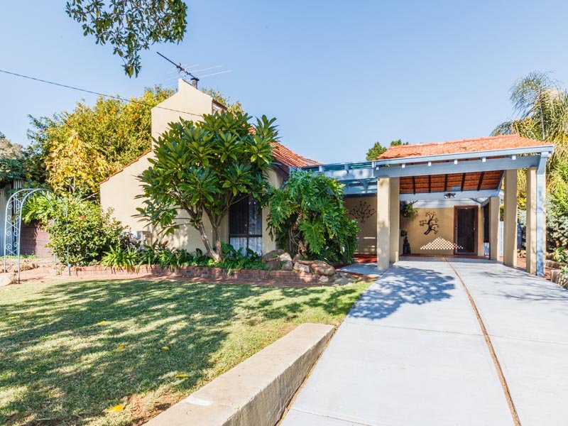 25 Ranford St, Kelmscott, WA 6111 - Property Details