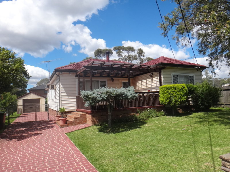 27 Robb Street, Revesby, NSW 2212 - realestate.com.au