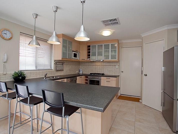 8 Welstead Way, Hocking, WA 6065 - Property Details