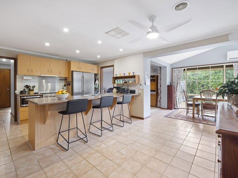 9 Bruce Street, Balnarring, Vic 3926 - Property Details