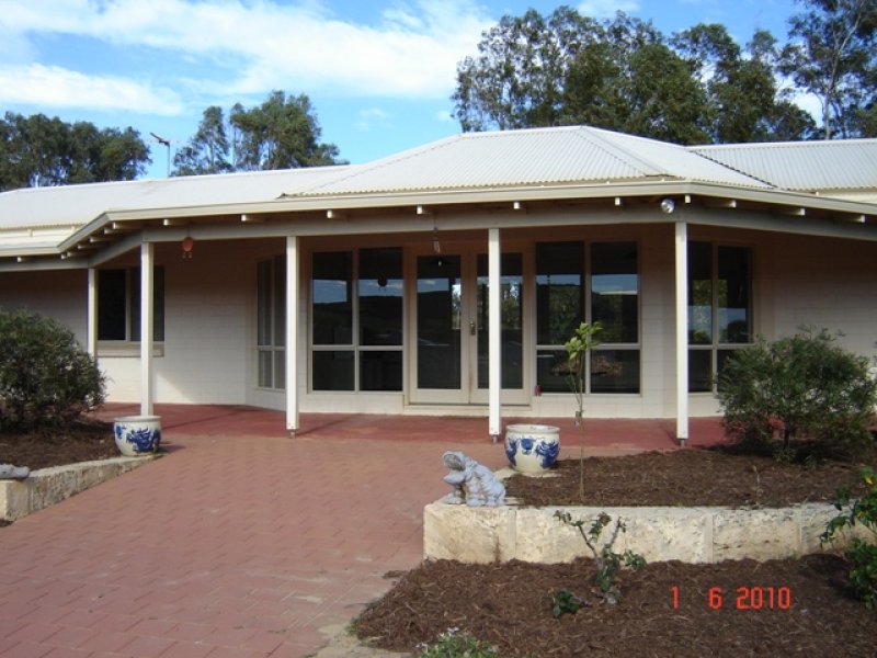 5 Tiltili Rise, Moresby, WA 6530 - Property Details