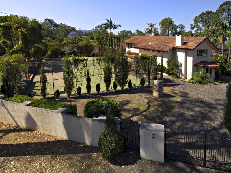 64 Kenmore Road, Kenmore, QLD 4069 - realestate.com.au