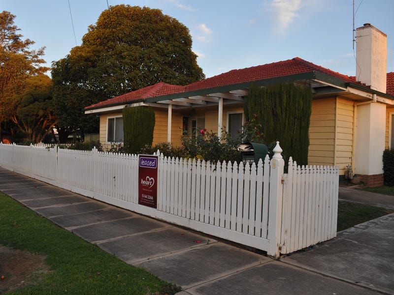 16 Picton Court, Sale, VIC 3850 - realestate.com.au