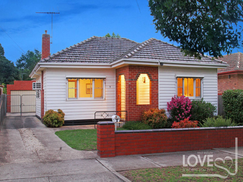 9 Locksley Avenue, Reservoir, VIC 3073 - realestate.com.au