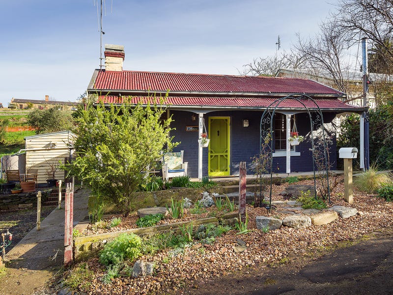 7 Sarah Coopey Lane, Castlemaine, Vic 3450 - Property Details
