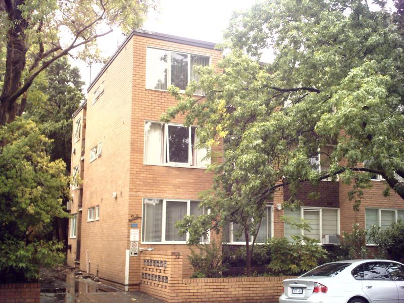 3/24 Hughenden Road, St Kilda East, VIC 3183 - realestate.com.au