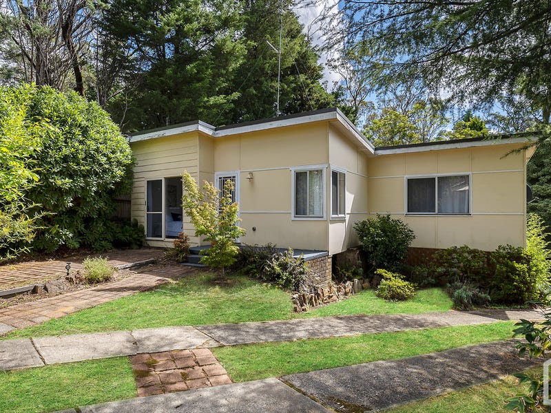 4 Clive Street, Katoomba, NSW 2780 - Property Details