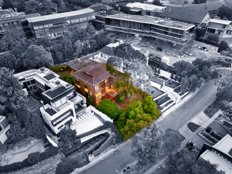 8 Raheen Drive, Kew, Vic 3101 - Property Details