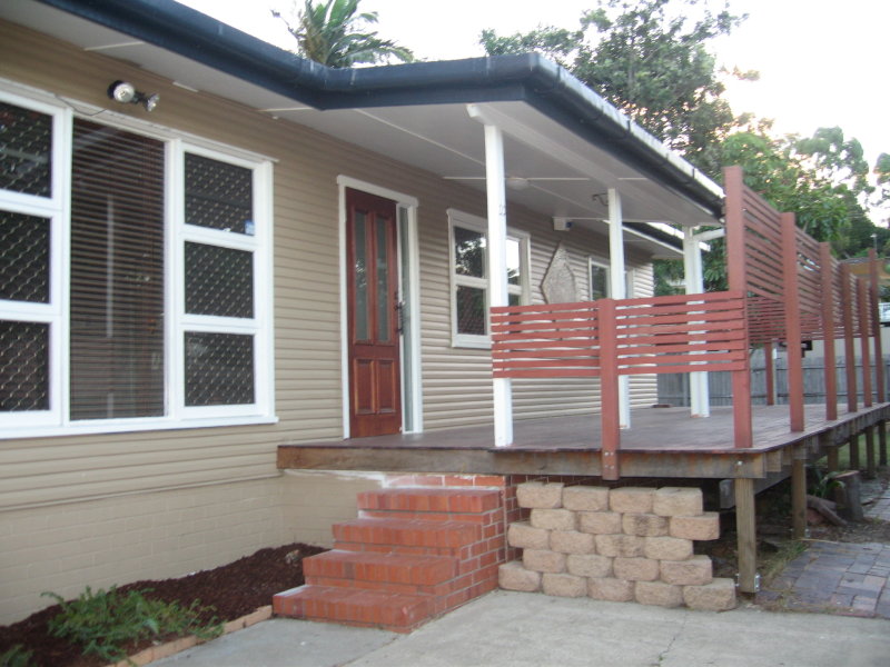20 Gordon Street, Labrador, QLD 4215 - realestate.com.au