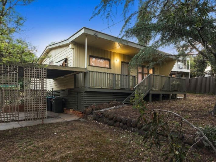 1 Moyna Drive, Spring Gully, VIC 3550 - realestate.com.au