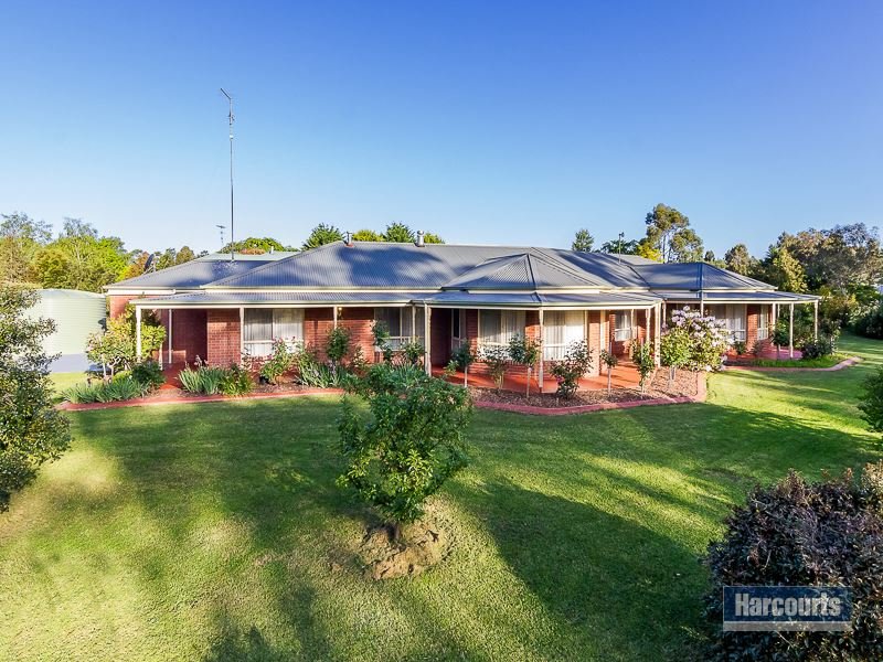 63 Fairway Drive, Drouin, Vic 3818 - Property Details