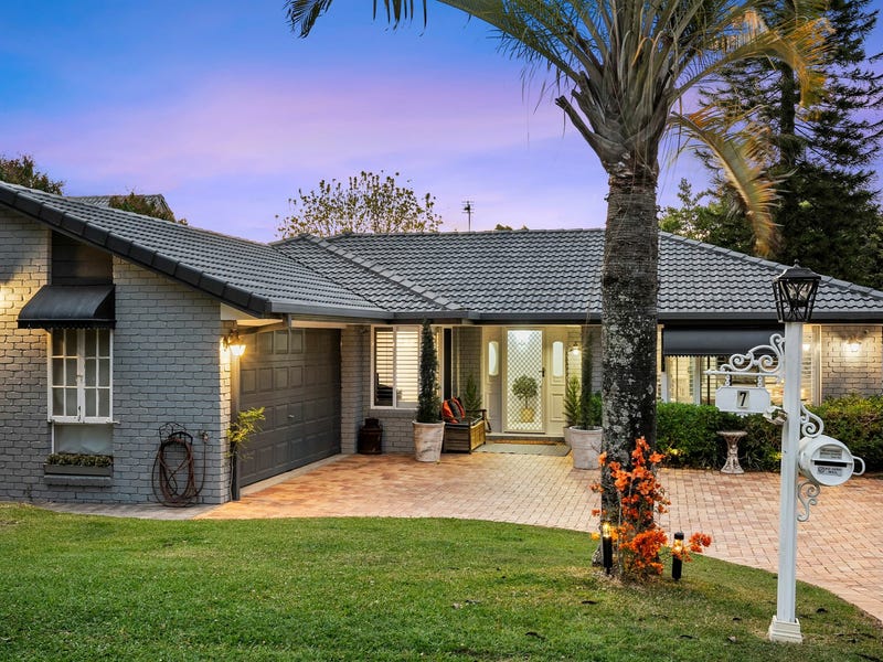 7 Essendon Place, Robina, Qld 4226 - Property Details