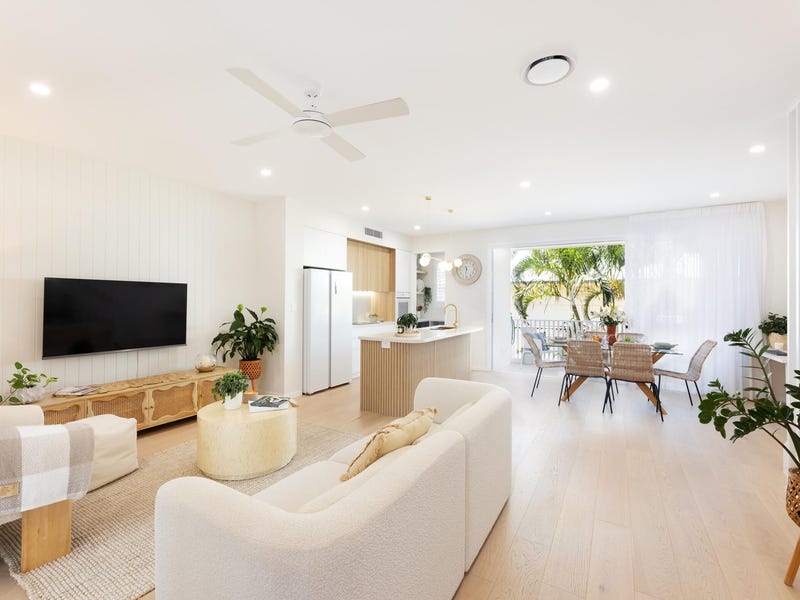 5/135 Golden Four Drive, Bilinga, Qld 4225 - Property Details