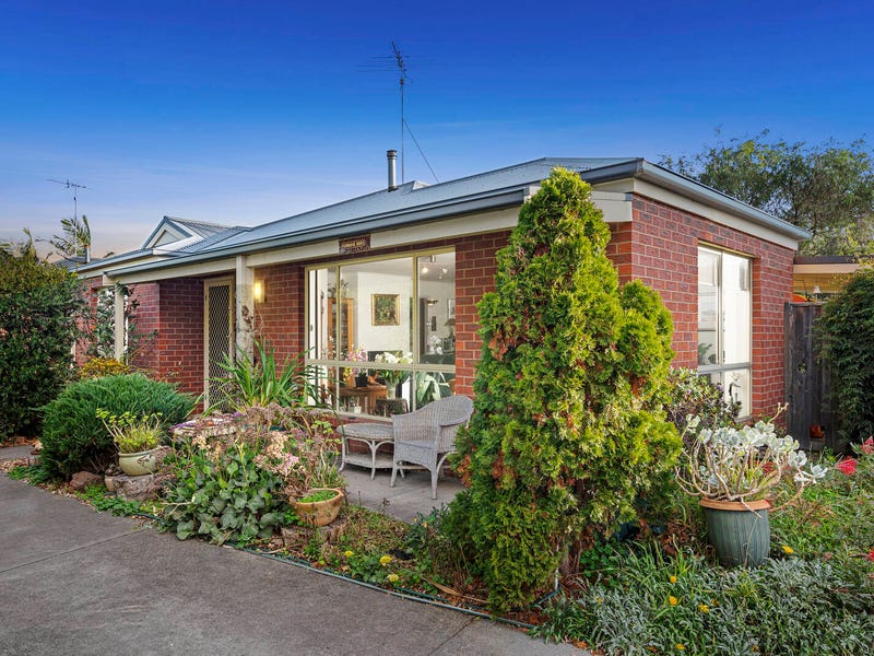 2/160 Grove Road, Grovedale, Vic 3216 - Property Details