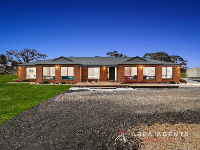 95 Lakeview Drive, Mickleham, Vic 3064 - Property Details