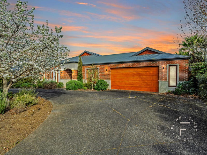 73 Summerfield Drive, Mornington, Vic 3931 - Property Details