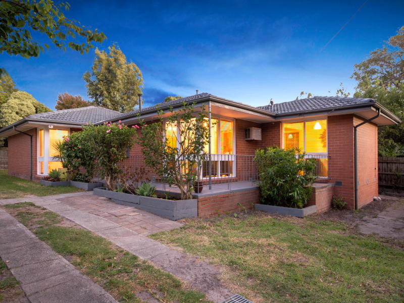 9 Coonac Place, Frankston, Vic 3199 - Property Details