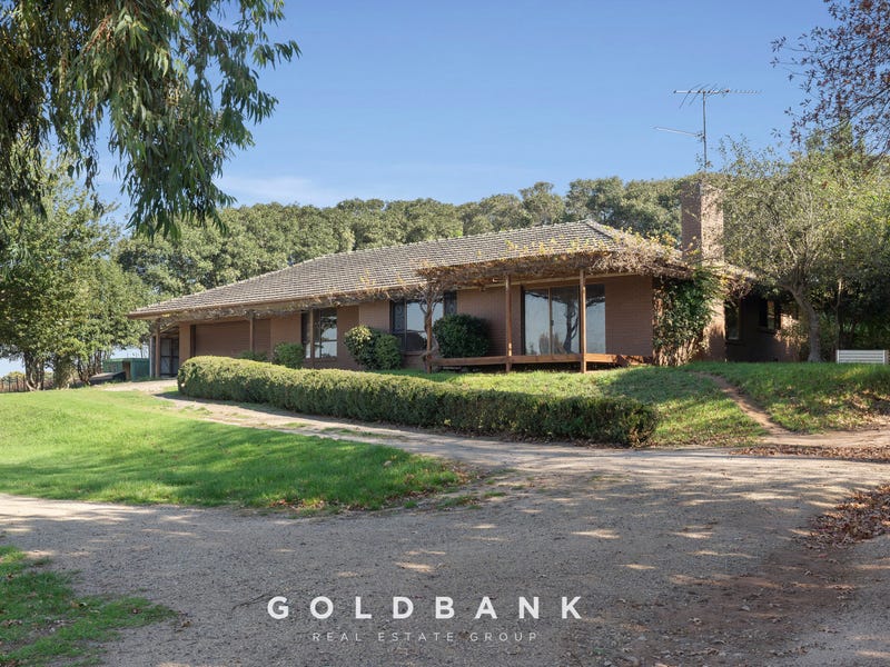 285 Dore Road, Nar Nar Goon North, VIC 3812 - realestate.com.au