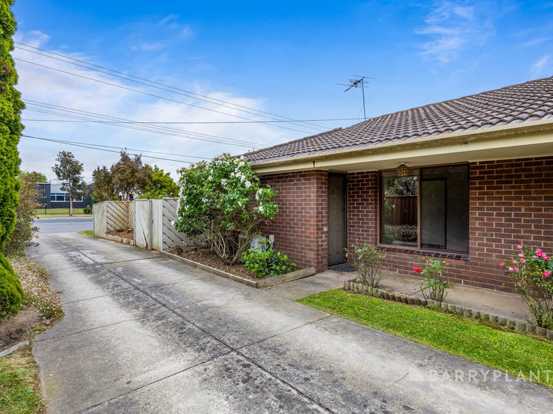Real Estate & Property for Sale in Sebastopol, VIC 3356 (+1 location ...
