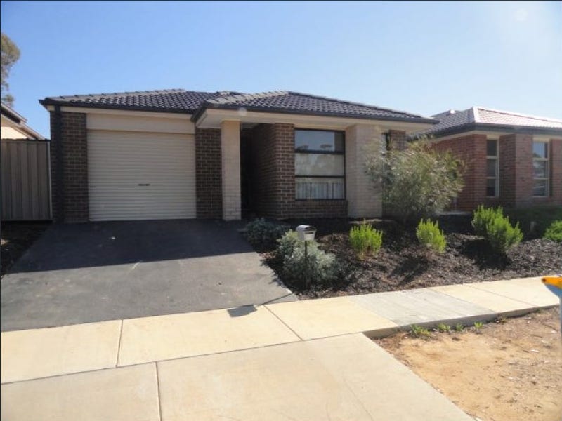 11 Highview Terrace, Kangaroo Flat, VIC 3555 - realestate.com.au