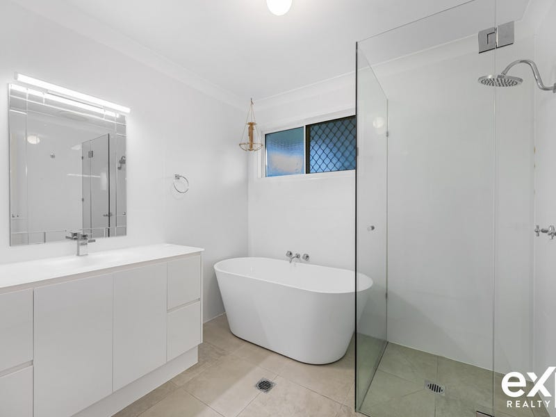 111/97 Edmund Rice Drive, Southport, Qld 4215 - Property Details