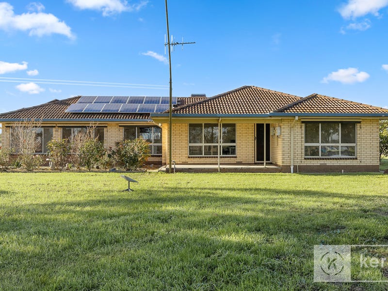 849 Barnes Road, Katamatite, Vic 3649 - Property Details