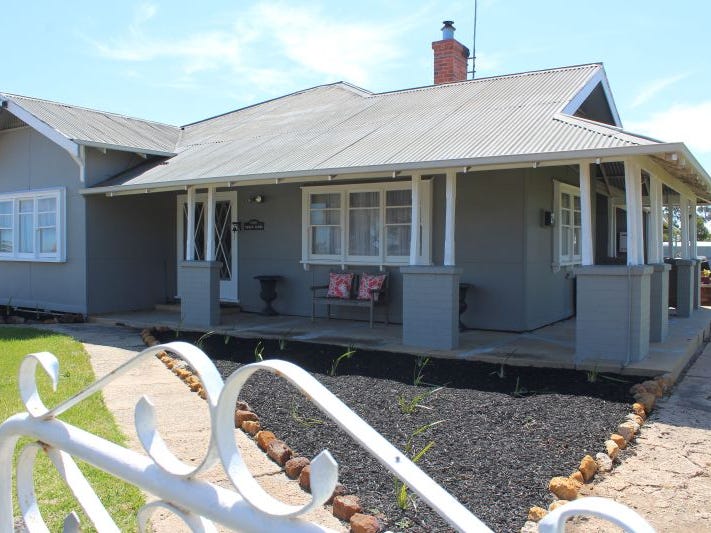 24 Francis Street, Yanac, Vic 3418 - Property Details