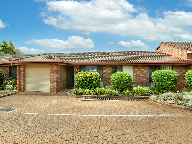 8/301 Bridge Street, Wilsonton, Qld 4350 - Property Details