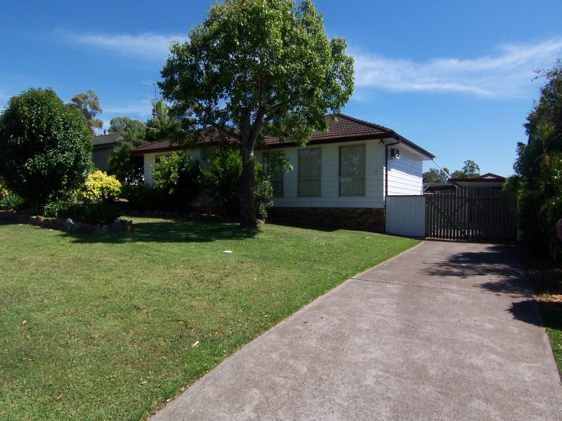 10 Goodlet Street, Rutherford, NSW 2320 - Property Details