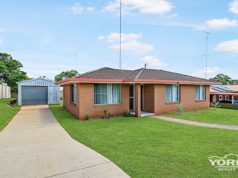 6 Sapphire Street, Kearneys Spring, QLD 4350 - realestate.com.au