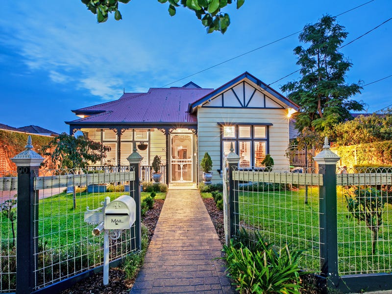 90 Thackeray Road, Reservoir, Vic 3073 - Property Details